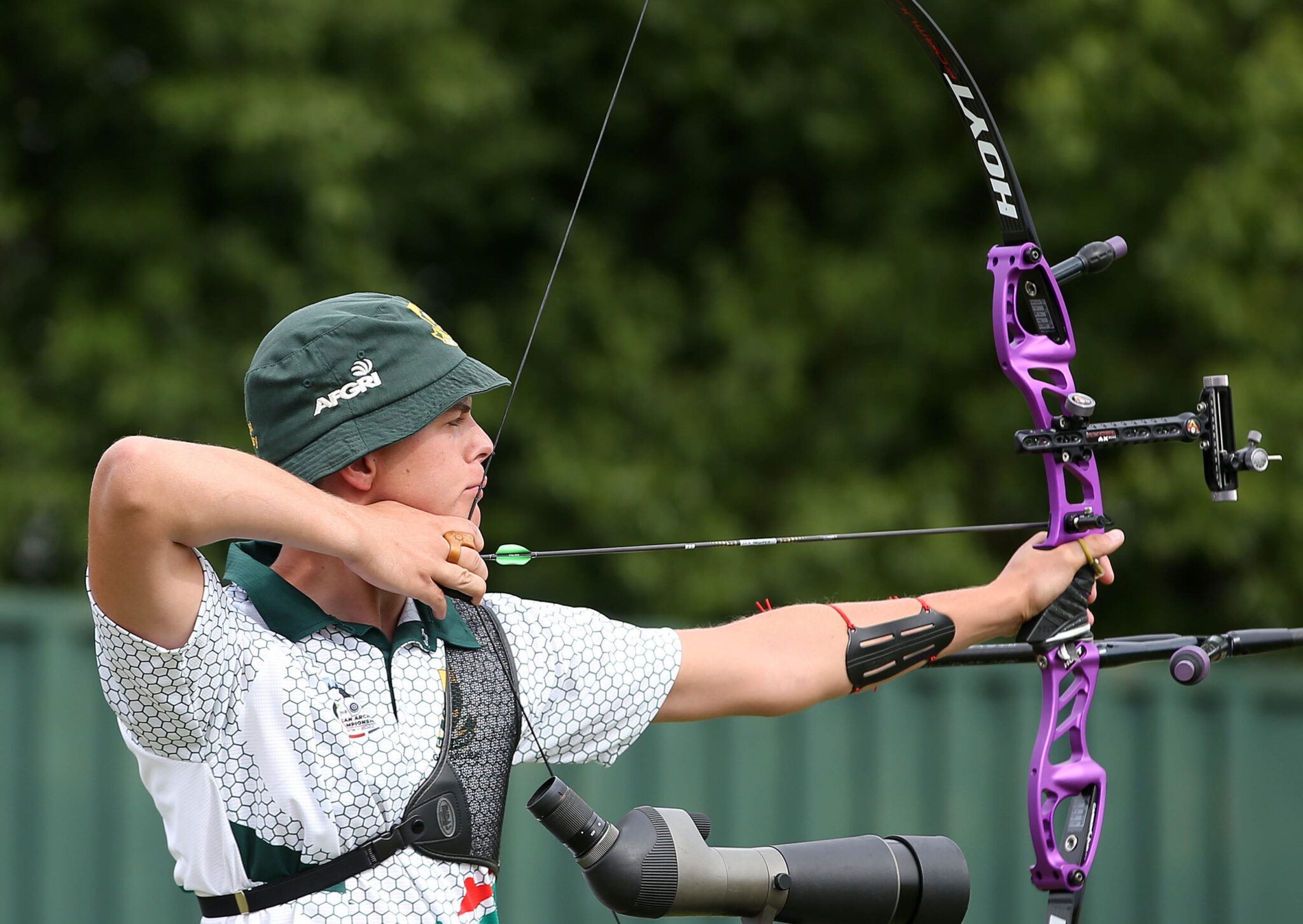 Roux hopes to hit bulls at the World Student Games - The Athlete